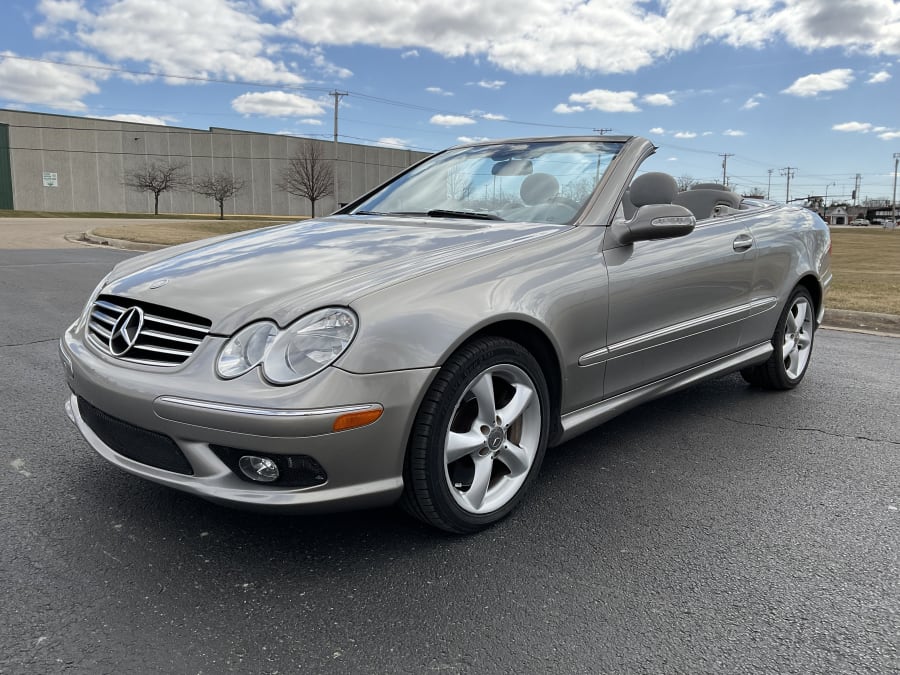 2005 Mercedes-Benz CLK500 Convertible for Sale at Auction - Mecum Auctions