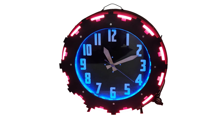 1940s Cleveland Aztec Neon Clock for Sale at Auction - Mecum Auctions