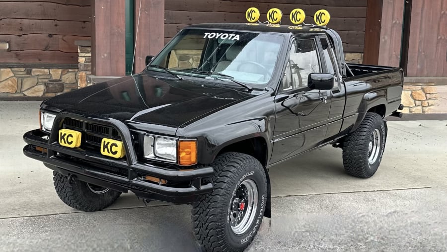 1985 Toyota SR5 Pickup for Sale at Auction - Mecum Auctions