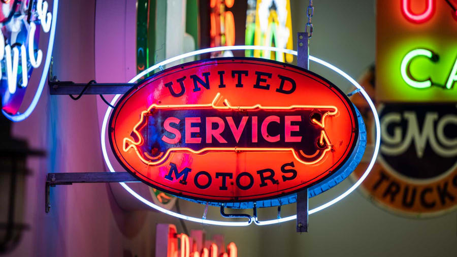 1930s United Motors Service Double-Sided Porcelain Neon Sign for Sale ...