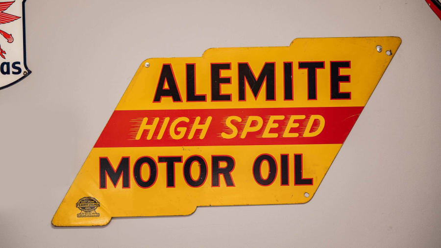 1930s Alemite High Speed Motor Oil Die-Cut Tin Sign for Sale at Auction ...