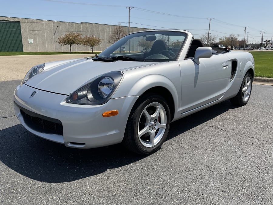 2000 Toyota MR2 Convertible for Sale at Auction - Mecum Auctions