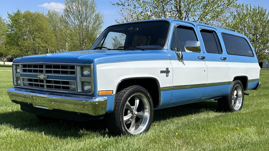 1987 Chevrolet Suburban Silverado for Sale at Auction - Mecum Auctions