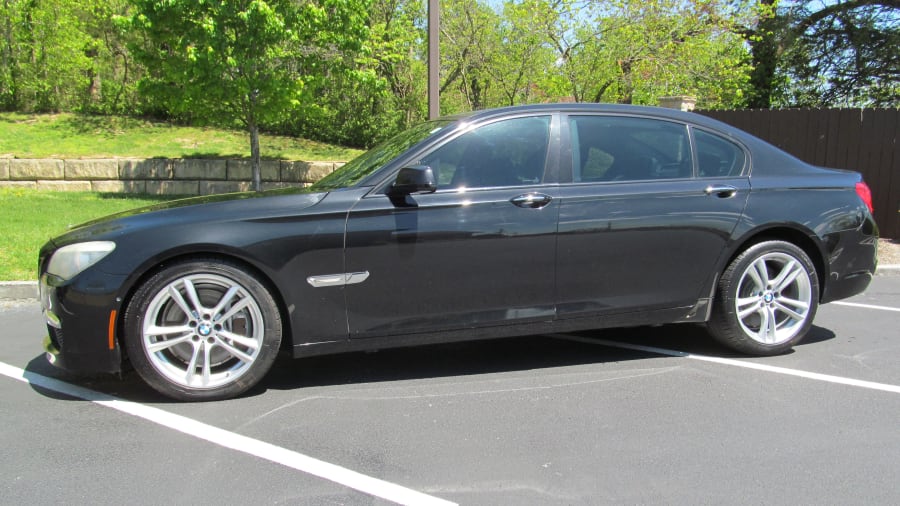 2010 BMW 750Li at Indy 2023 as G34 - Mecum Auctions