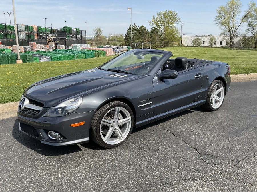 2009 Mercedes-Benz SL550 Convertible for Sale at Auction - Mecum Auctions