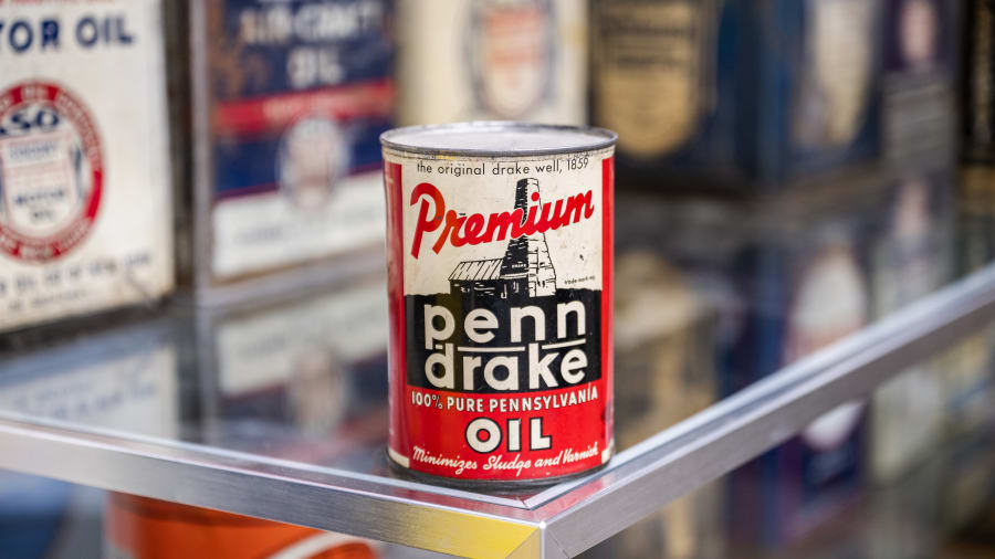 Premium Penn Drake Motor Oil 1-Quart Oil Can for Sale at Auction ...