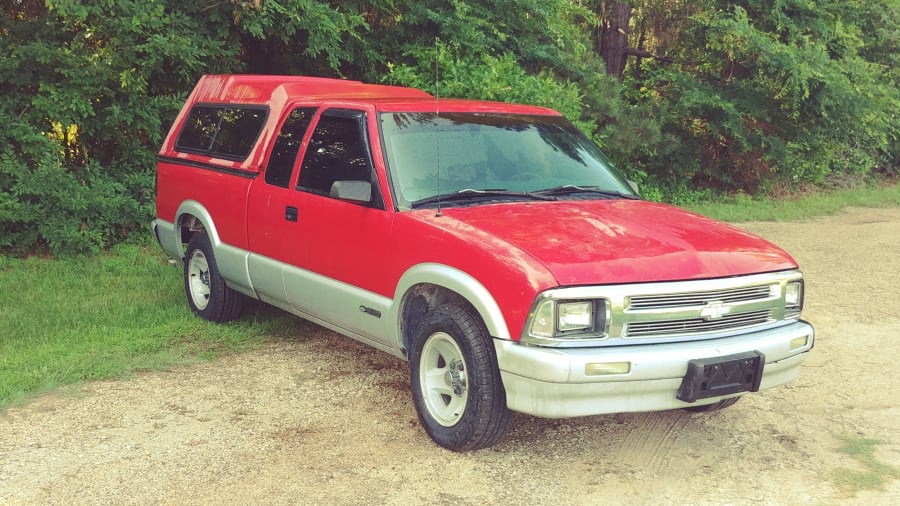 1997 Chevrolet S10 Pickup for Sale at Auction - Mecum Auctions