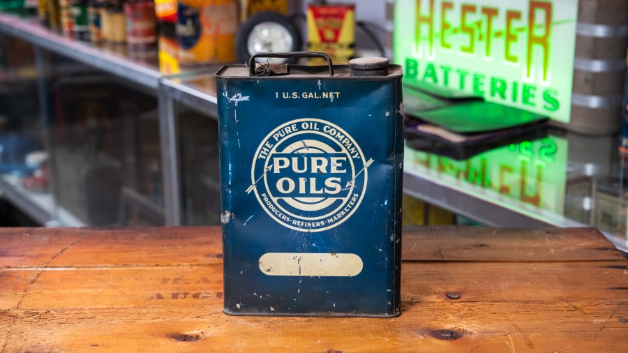 The Pure Oil Company 1-Gallon Oil Can for Sale at Auction - Mecum Auctions