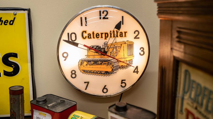 Caterpillar Dozer Lighted Pam Clock for Sale at Auction - Mecum Auctions