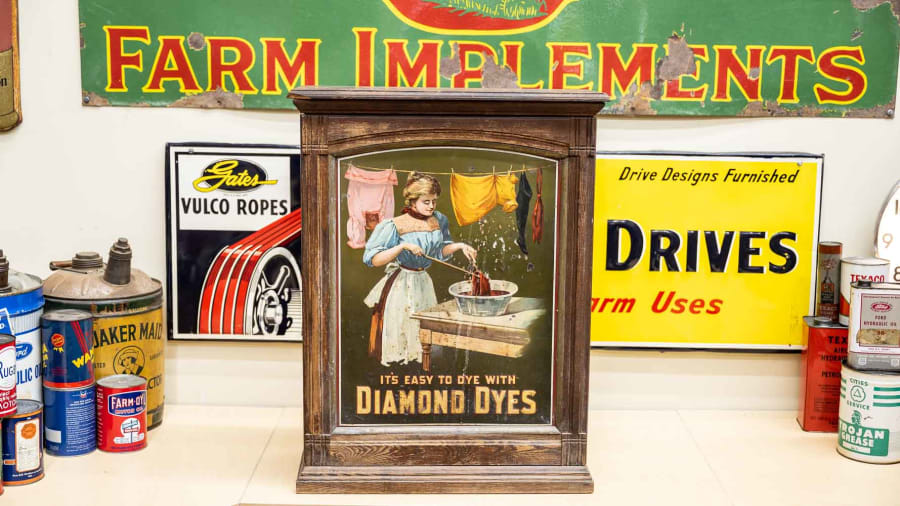 Early 1900s Diamond Dyes Storage Merchant Cabinet for Sale at Auction ...