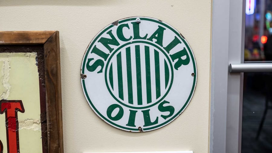 Sinclair Oils Single-Sided Porcelain Sign for Sale at Auction - Mecum ...