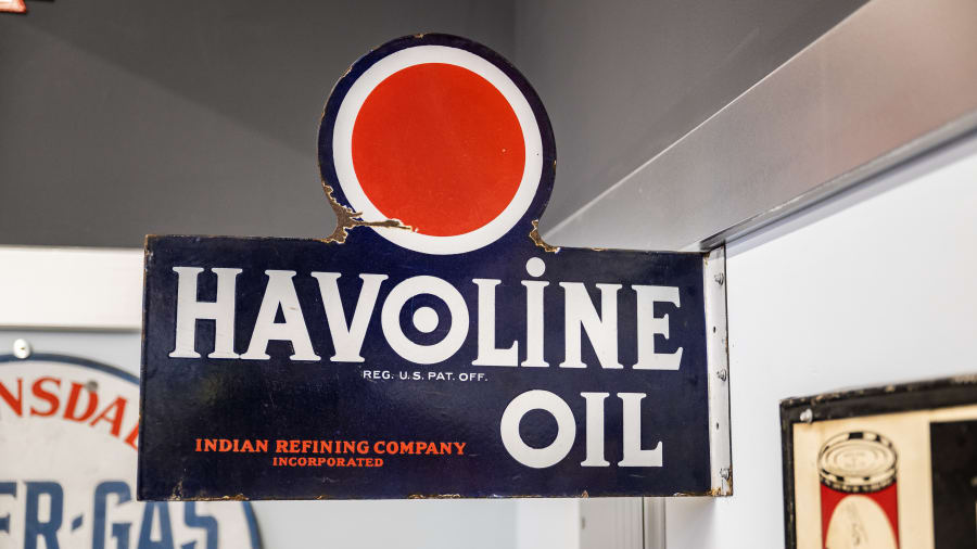 1930s Havoline Oil Porcelain Flange Sign for Sale at Auction - Mecum ...