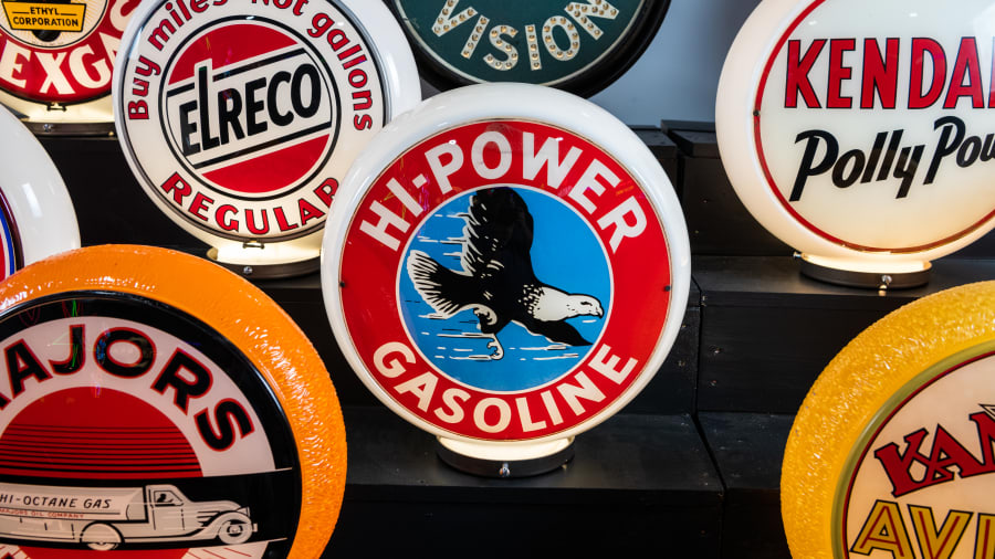 1940s Hi-Power Gasoline Glass Globe for Sale at Auction - Mecum Auctions