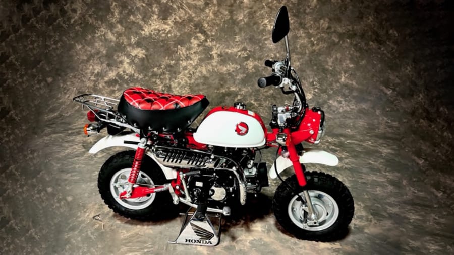 2017 Honda Z50 Monkey 50th Anniversary for Sale at Auction - Mecum Auctions