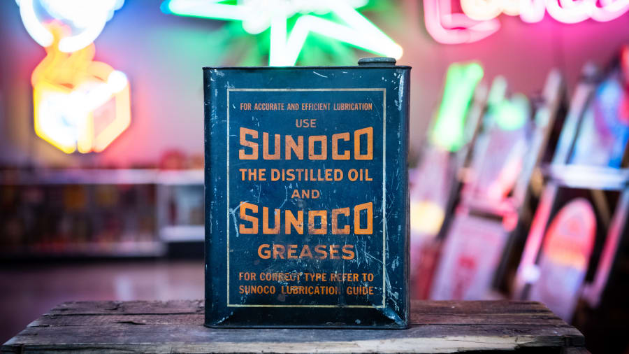 Sunoco The Distilled Oil 1-Gallon Oil Can for Sale at Auction - Mecum ...