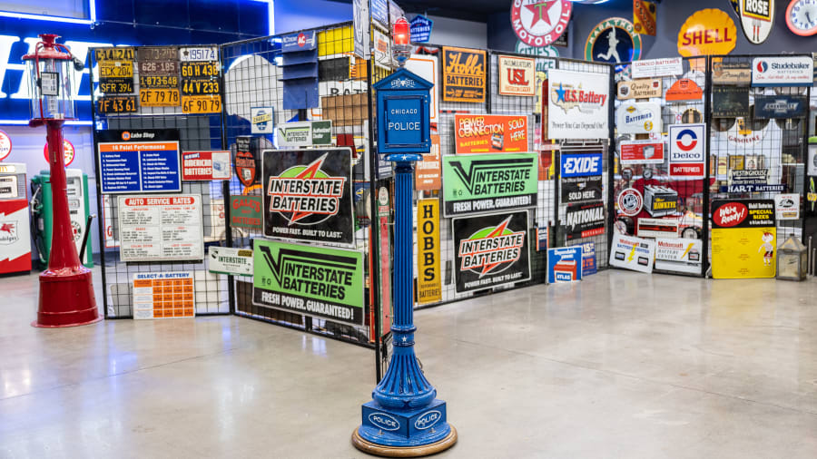 Chicago Police Call Box for Sale at Auction - Mecum Auctions