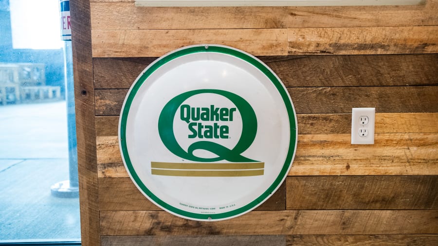 Quaker State Single-Sided Tin Sign for sale at The World’s Largest Road ...