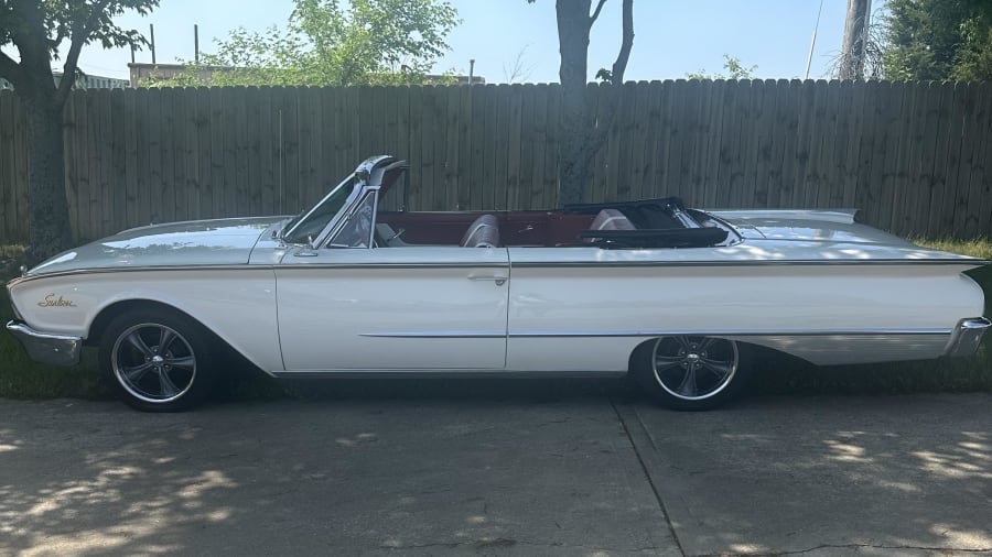 1960 Ford Galaxie Sunliner for Sale at Auction - Mecum Auctions