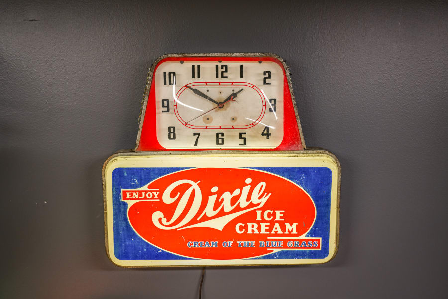 Dixie Ice Cream Single-Sided Light-Up Clock for Sale at Auction - Mecum ...