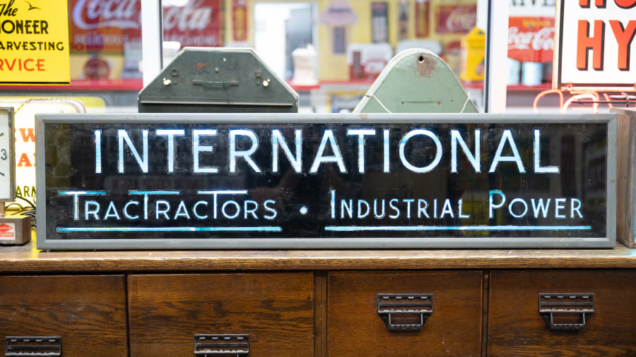 International Single-Sided Light-Up Sign for Sale at Auction - Mecum ...