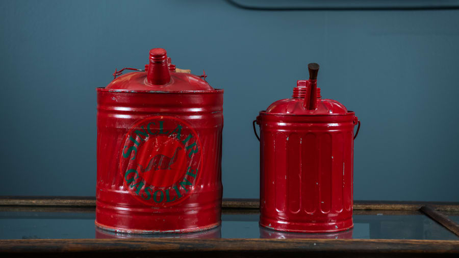 Sinclair and Hibbard Gasoline Cans for Sale at Auction - Mecum Auctions