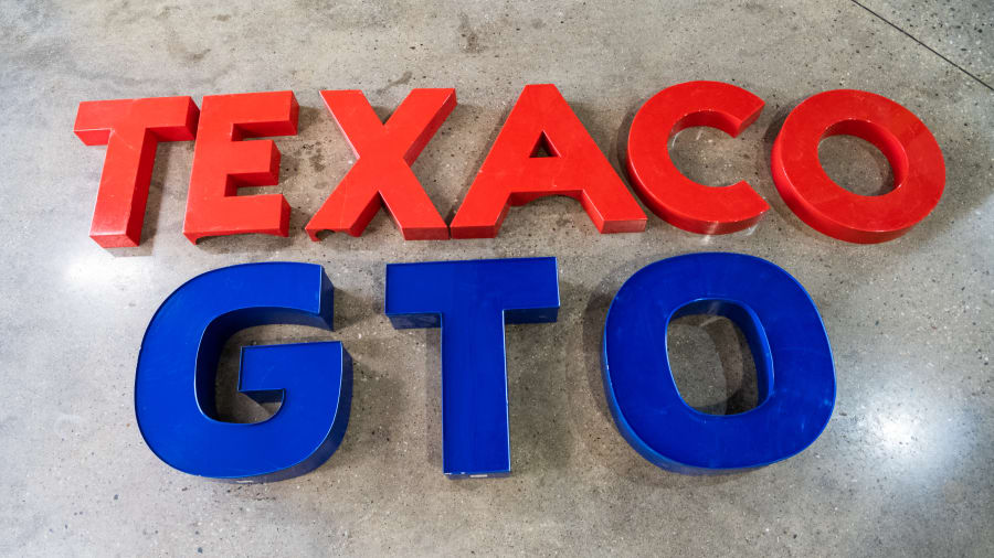Texaco and GTO Single-Sided Letters for Sale at Auction - Mecum Auctions