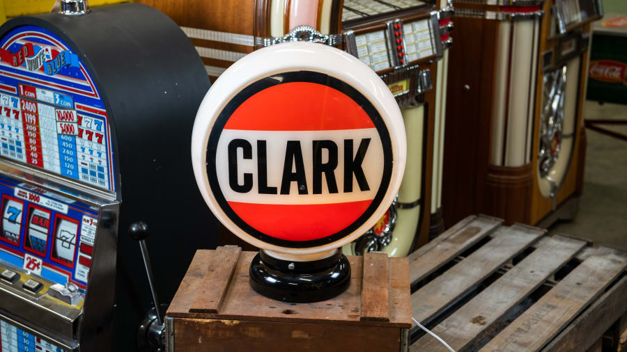 Clark Gas Pump Globe for Sale at Auction - Mecum Auctions