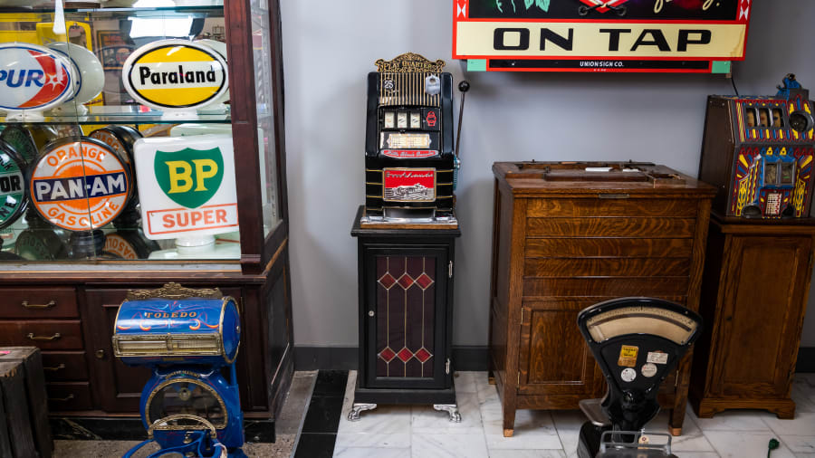 Brook Slot Quaters Machine for Sale at Auction - Mecum Auctions