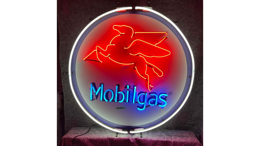Mobil Single-Sided Neon Sign for Sale at Auction - Mecum Auctions