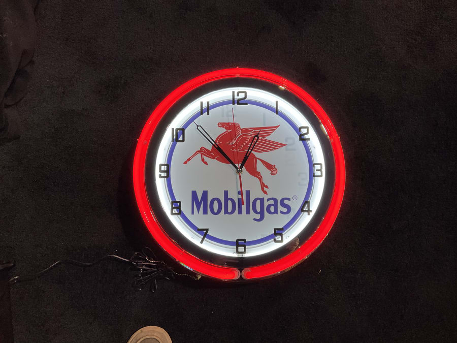 Mobil Neon Clock for Sale at Auction - Mecum Auctions