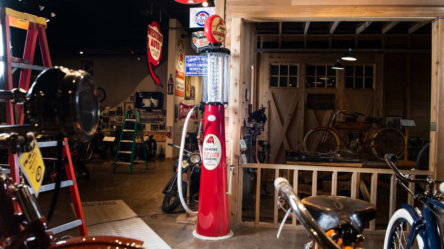 Gilmore Gilbert & Barker Model T-176 Visible Gas Pump for Sale at ...