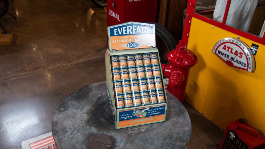 Eveready Flashlight Battery Counter Display for Sale at Auction - Mecum ...