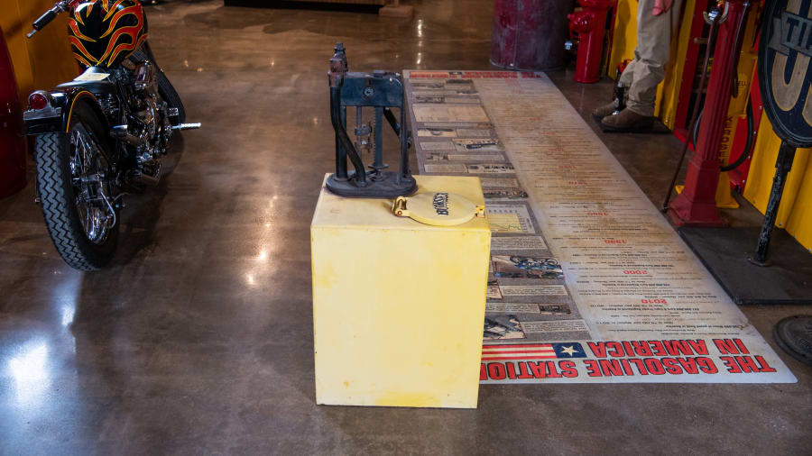 Bowser Oil Lubester for Sale at Auction - Mecum Auctions