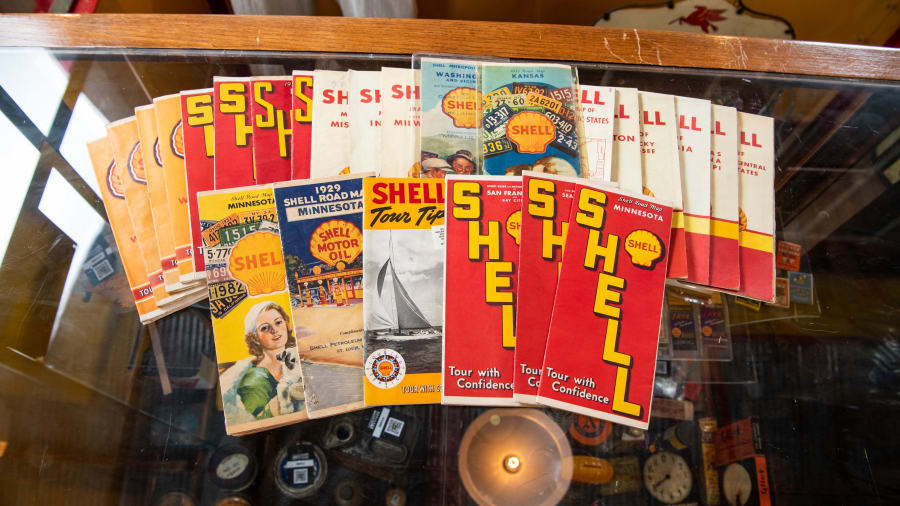 Shell Service Station Maps, Lot of 24 for Sale at Auction - Mecum Auctions