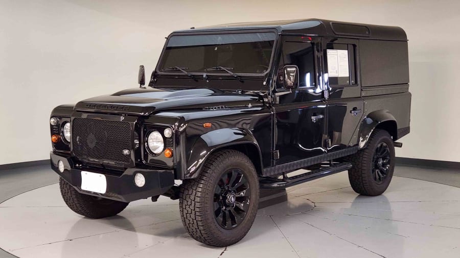 1990 Land Rover Defender 110 for Sale at Auction - Mecum Auctions