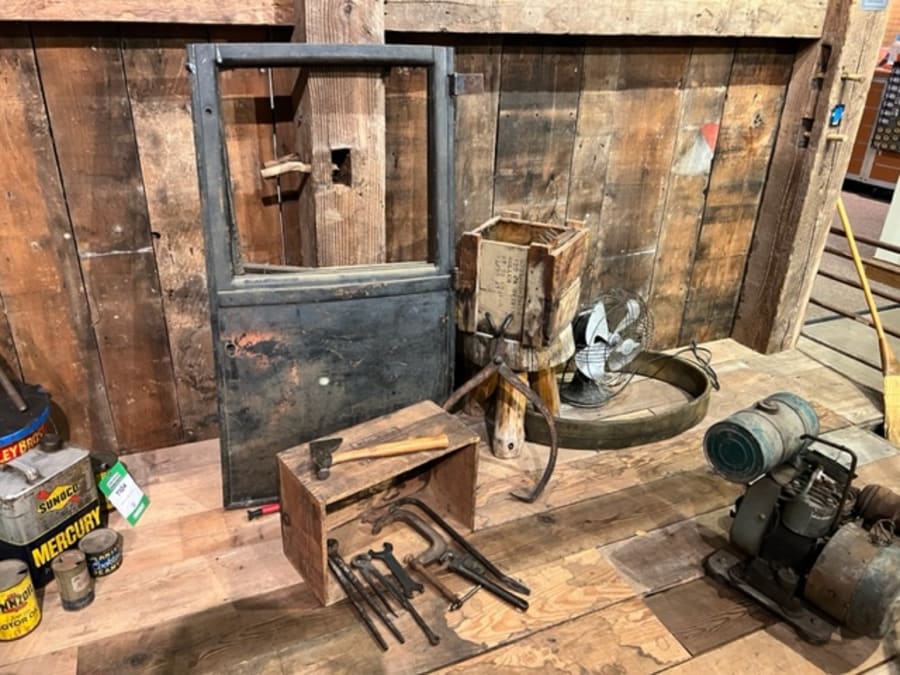 Vintage Barn Finds, Lot of 13 for Sale at Auction - Mecum Auctions