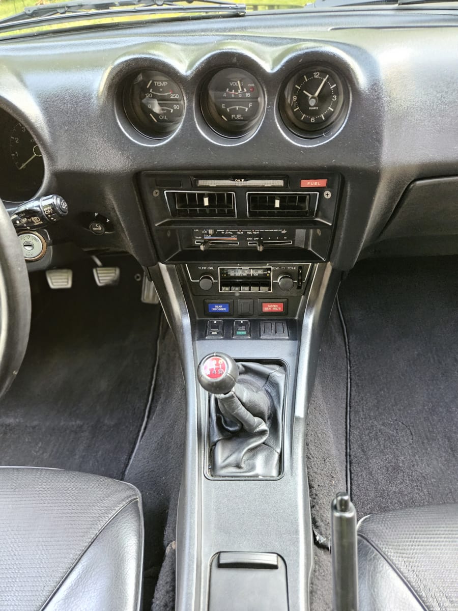Nissan 280z Interior