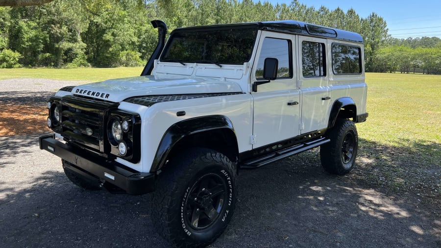 1990 Land Rover Defender 110 for Sale at Auction - Mecum Auctions