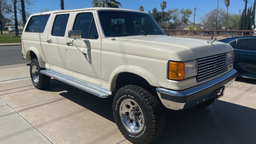 1989 Ford Bronco Centurion C350 Lariat for Sale at Auction - Mecum Auctions
