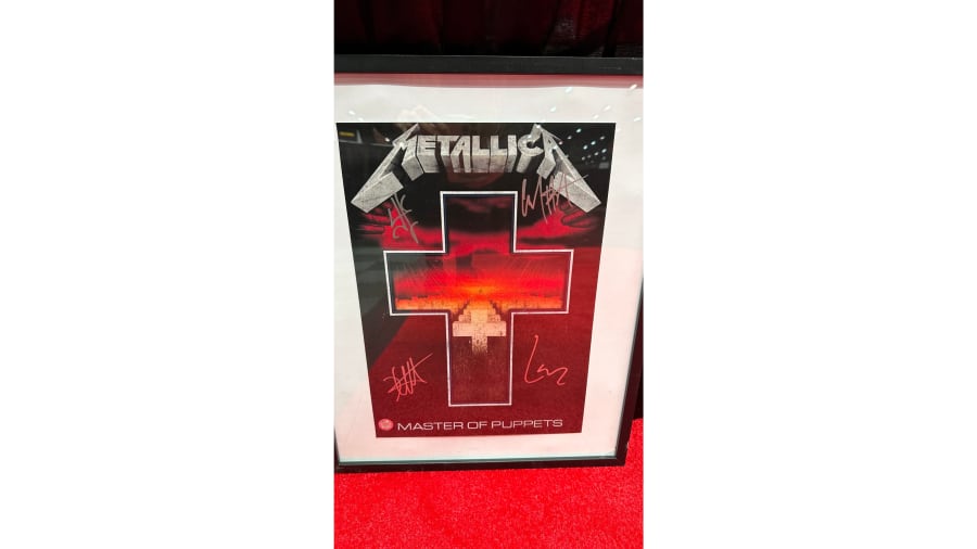Metallica Band Signed Mini Poster for Sale at Auction - Mecum Auctions