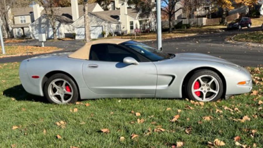 2000 Chevrolet Corvette Convertible for Sale at Auction - Mecum Auctions
