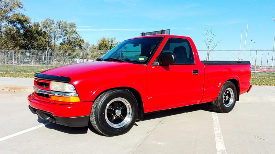 2002 Chevrolet S10 Pickup for Sale at Auction - Mecum Auctions