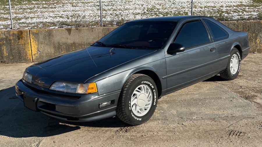1992 Ford Thunderbird for Sale at Auction - Mecum Auctions