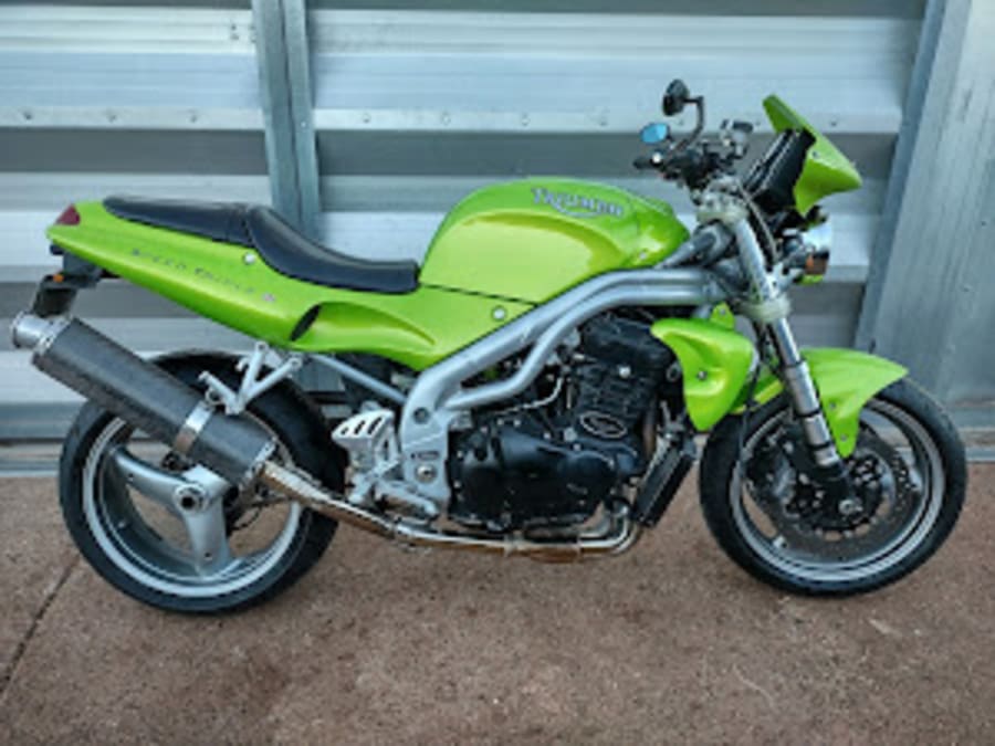 2000 Triumph Speed Triple for Sale at Auction - Mecum Auctions