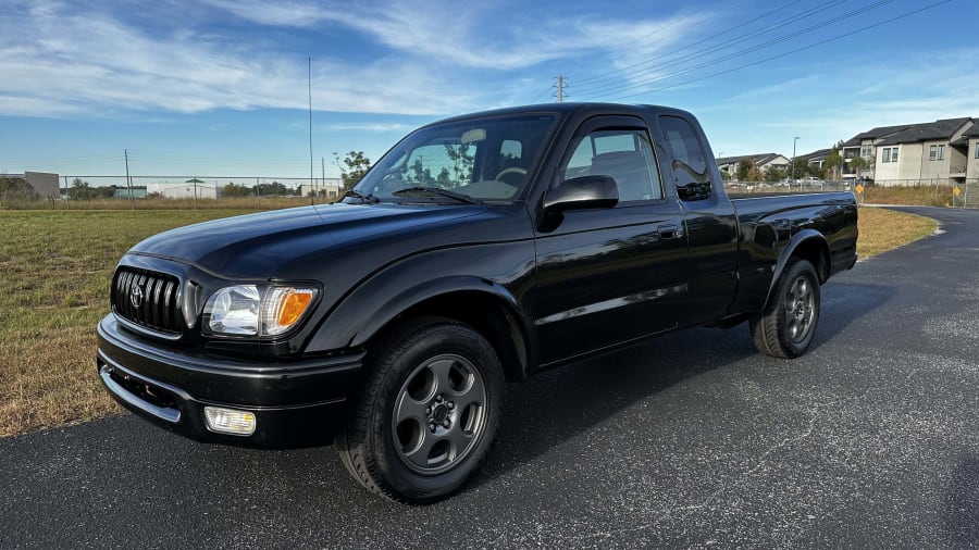 2004 Toyota Tacoma S Runner Pickup for Sale at Auction - Mecum Auctions
