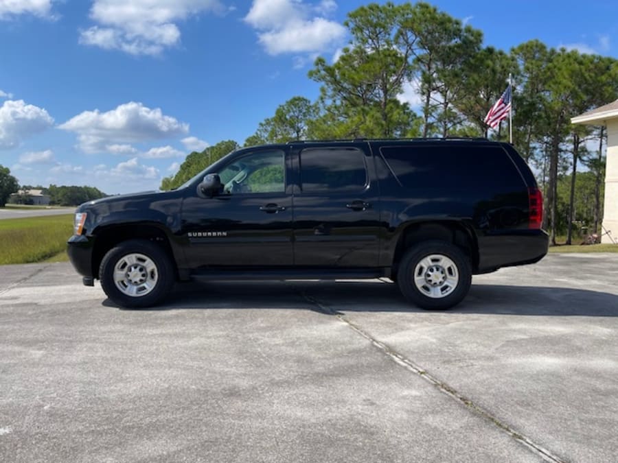 2013 Chevrolet Suburban 2500 For Sale