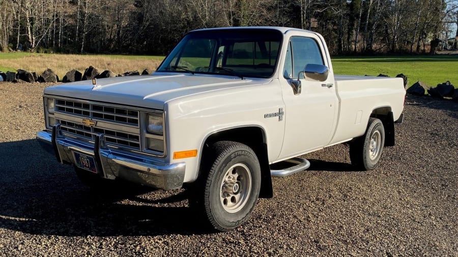 1987 Chevrolet K20 Custom Deluxe Pickup for Sale at Auction - Mecum ...