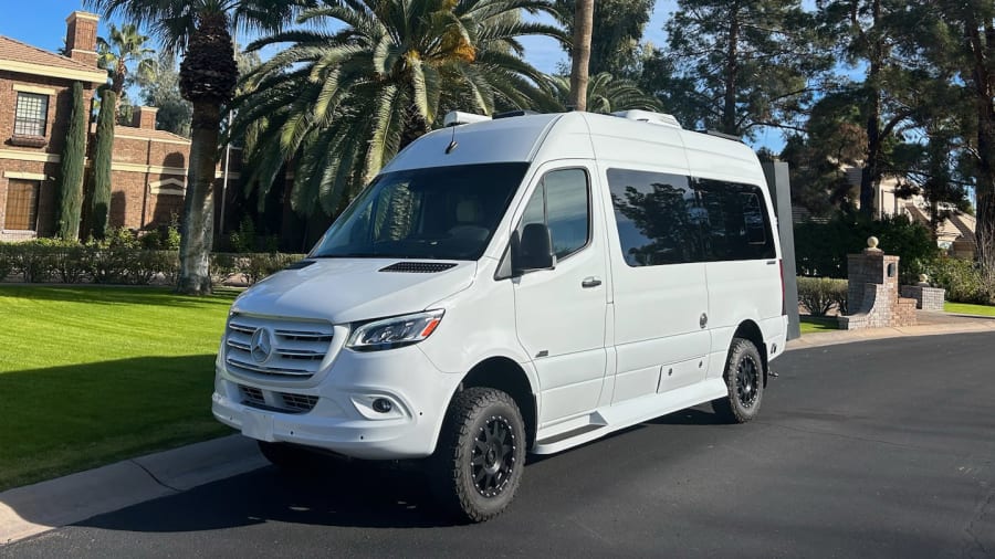 2020 Mercedes-Benz Sprinter Ski Camper for Sale at Auction - Mecum Auctions