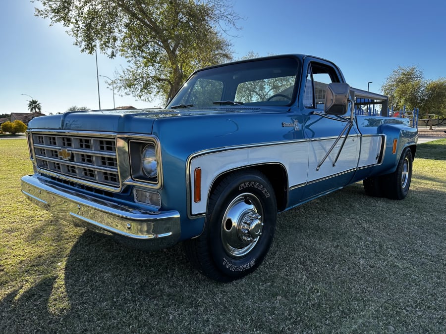 1977 Chevrolet C25 Silverado Pickup for Sale at Auction - Mecum Auctions
