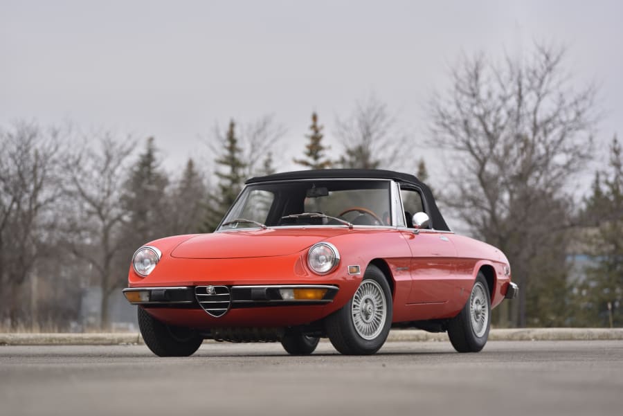 1975 Alfa Romeo 2000 Spider Veloce for Sale at Auction - Mecum Auctions